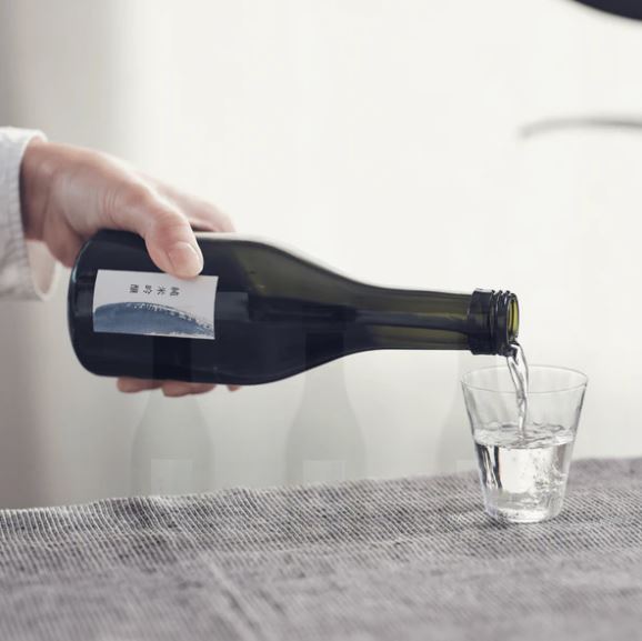 Super soft water and soft taste. Sake mini size tasting set | ARTEJAPAN